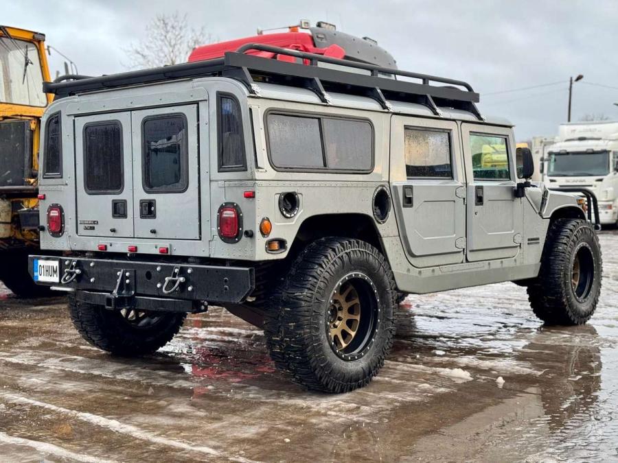 Grey Hummer H1 1999 in Parnu, with an engine capacity of 6.47 L and mileage of 114 thousand km for 68500 €, photo 2 on AUTOMOTO.COM.LV