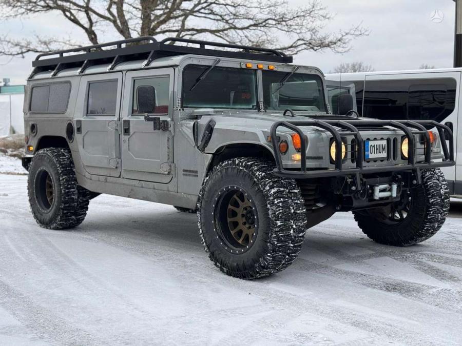 Grey Hummer H1 1999 in Parnu, with an engine capacity of 6.47 L and mileage of 114 thousand km for 68500 €, photo 4 on AUTOMOTO.COM.LV