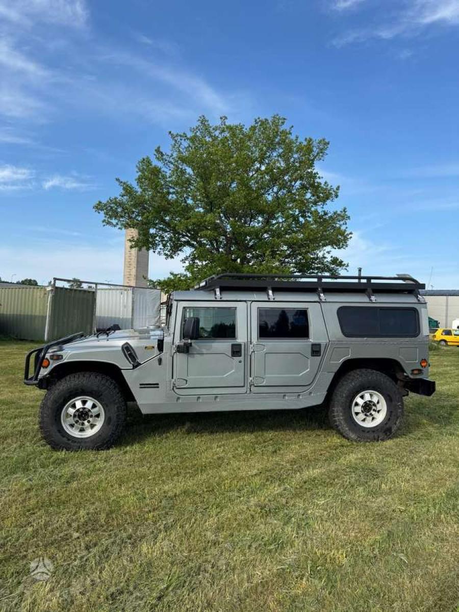 Grey Hummer H1 1999 in Parnu, with an engine capacity of 6.47 L and mileage of 114 thousand km for 68500 €, photo 9 on AUTOMOTO.COM.LV