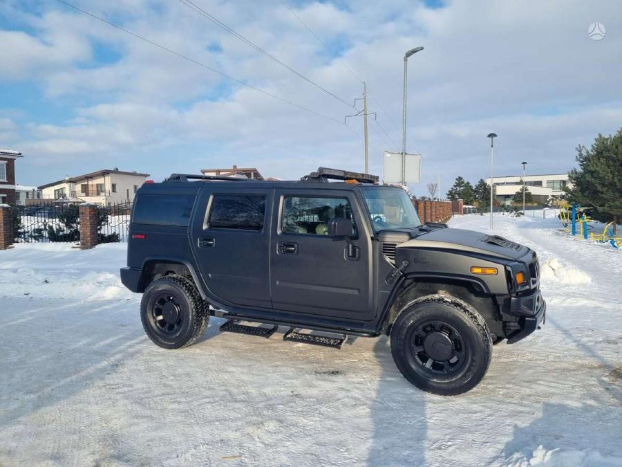 Black Hummer H2 2003 in Klaipeda, with an engine capacity of 6.00 L and mileage of 165 thousand km for 22500 €, photo 6 on AUTOMOTO.COM.LV