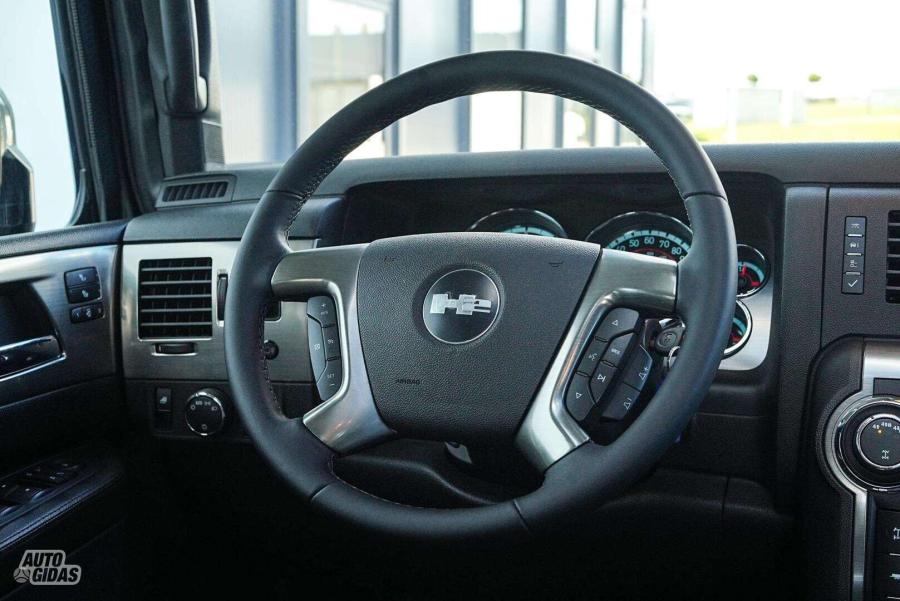 Black Hummer H2 2008 in Kaunas, with an engine capacity of 6.20 L and mileage of 114 thousand km for 54950 €, photo 19 on AUTOMOTO.COM.LV