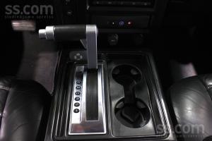 Blue Hummer H2 2004 in Riga, with an engine capacity of 6.00 L and mileage of 163 thousand km for 25000 €, photo 19 on AUTOMOTO.COM.LV