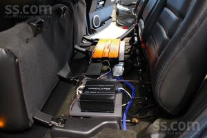 Blue Hummer H2 2004 in Riga, with an engine capacity of 6.00 L and mileage of 163 thousand km for 25000 €, photo 25 on AUTOMOTO.COM.LV