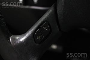 Blue Hummer H2 2004 in Riga, with an engine capacity of 6.00 L and mileage of 163 thousand km for 25000 €, photo 29 on AUTOMOTO.COM.LV