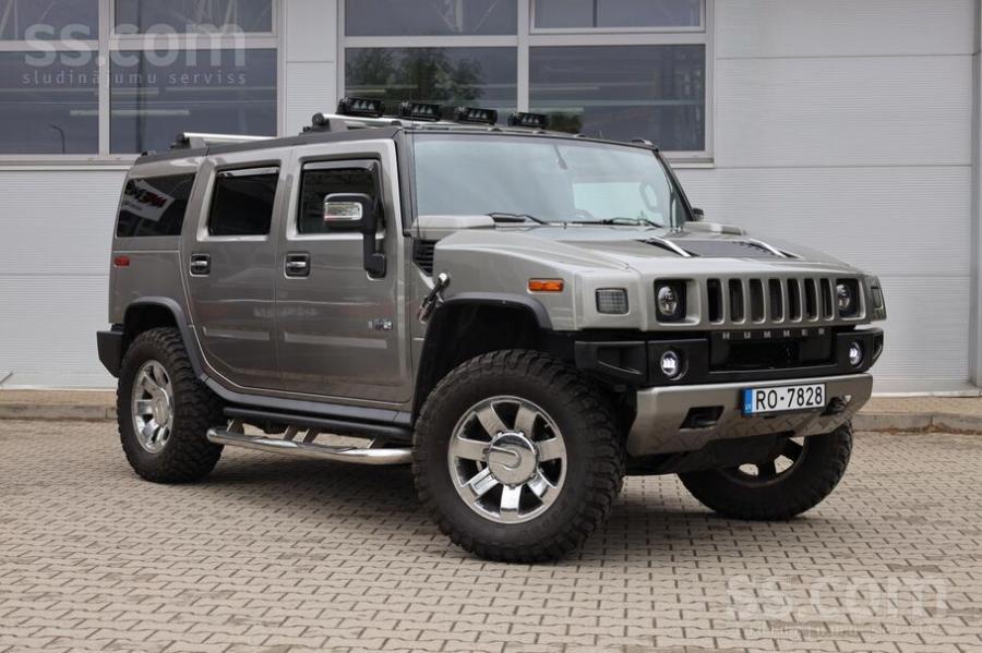 Brown Hummer H2 2010 in Riga, with an engine capacity of 6.20 L and mileage of 0 thousand km for 29995 €, photo 6 on AUTOMOTO.COM.LV