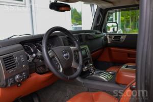 Brown Hummer H2 2010 in Riga, with an engine capacity of 6.20 L and mileage of 0 thousand km for 29995 €, photo 13 on AUTOMOTO.COM.LV