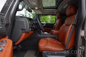 Brown Hummer H2 2010 in Riga, with an engine capacity of 6.20 L and mileage of 0 thousand km for 29995 €, photo 15 on AUTOMOTO.COM.LV
