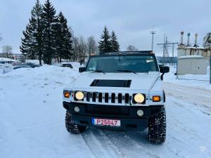White Hummer H2 2004 in Siauliai, with an engine capacity of 6.00 L and mileage of 366 thousand km for 9999 €, photo 5 on AUTOMOTO.COM.LV