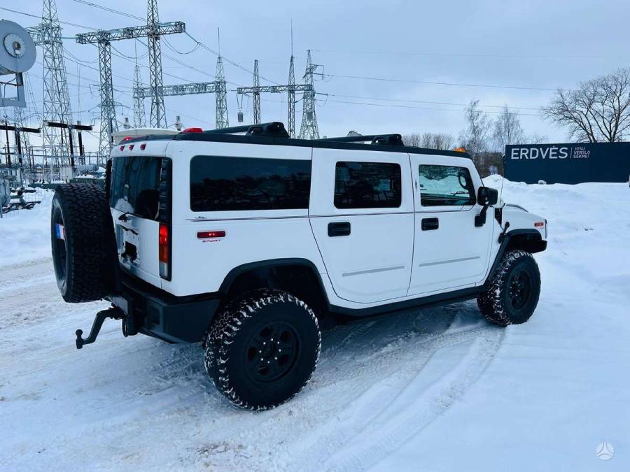 White Hummer H2 2004 in Siauliai, with an engine capacity of 6.00 L and mileage of 366 thousand km for 9999 €, photo 6 on AUTOMOTO.COM.LV