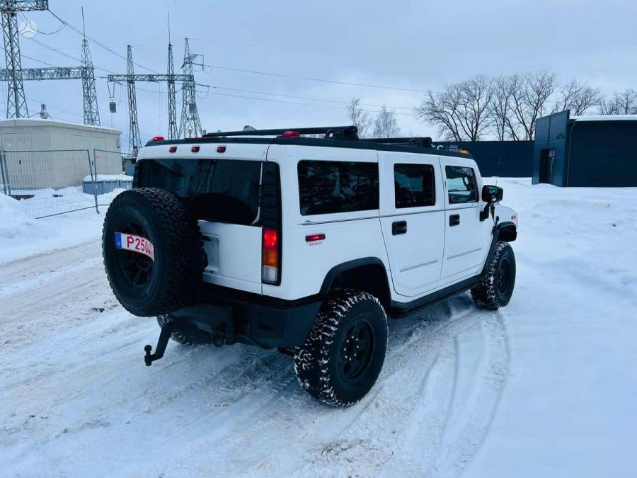 White Hummer H2 2004 in Siauliai, with an engine capacity of 6.00 L and mileage of 366 thousand km for 9999 €, photo 7 on AUTOMOTO.COM.LV