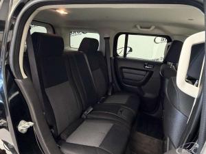 Black Hummer H3 2005 in Vilnius, with an engine capacity of 3.47 L and mileage of 178 thousand km for 12900 €, photo 13 on AUTOMOTO.COM.LV