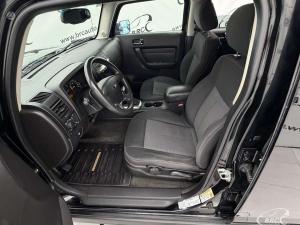 Black Hummer H3 2005 in Vilnius, with an engine capacity of 3.47 L and mileage of 178 thousand km for 12900 €, photo 22 on AUTOMOTO.COM.LV