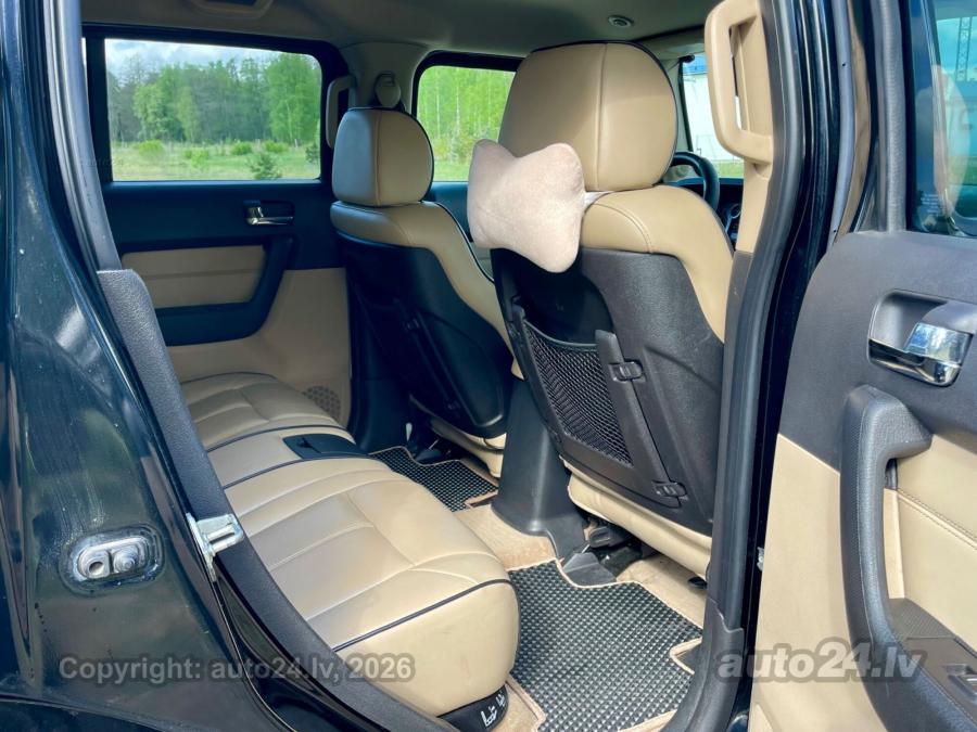 Melns Hummer H3 2006 Tallina, ar dzinēja tilpumu 3.50 L un nobraukumu 51 tūkst. km par 14999 €, foto 10 vietnē AUTOMOTO.COM.LV