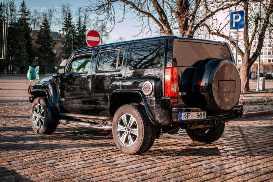 Black Hummer H3 2006 in Daugavpils, with an engine capacity of 3.50 L and mileage of 196 thousand km for 9000 €, photo 1 on AUTOMOTO.COM.LV