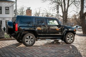 Black Hummer H3 2006 in Daugavpils, with an engine capacity of 3.50 L and mileage of 196 thousand km for 9000 €, photo 3 on AUTOMOTO.COM.LV