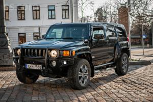 Black Hummer H3 2006 in Daugavpils, with an engine capacity of 3.50 L and mileage of 196 thousand km for 9000 €, photo 4 on AUTOMOTO.COM.LV