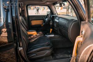 Black Hummer H3 2006 in Daugavpils, with an engine capacity of 3.50 L and mileage of 196 thousand km for 9000 €, photo 9 on AUTOMOTO.COM.LV