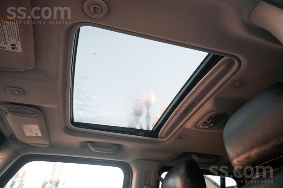 Black Hummer H3 2006 in Daugavpils, with an engine capacity of 3.50 L and mileage of 196 thousand km for 9000 €, photo 14 on AUTOMOTO.COM.LV
