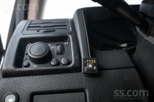 Black Hummer H3 2006 in Daugavpils, with an engine capacity of 3.50 L and mileage of 196 thousand km for 9000 €, photo 15 on AUTOMOTO.COM.LV
