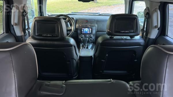 Melns Hummer H3 2006 Rīga, ar dzinēja tilpumu 3.50 L un nobraukumu 255 tūkst. km par 10500 €, foto 5 vietnē AUTOMOTO.COM.LV