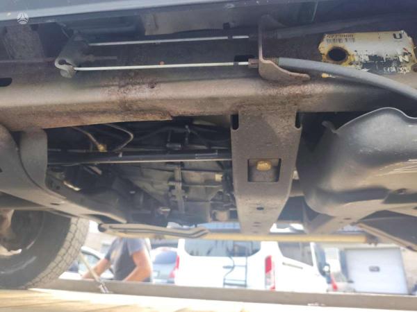Melns Hummer H3 2007 Kauņa, ar dzinēja tilpumu 3.65 L un nobraukumu 290 tūkst. km par 4500 €, foto 10 vietnē AUTOMOTO.COM.LV