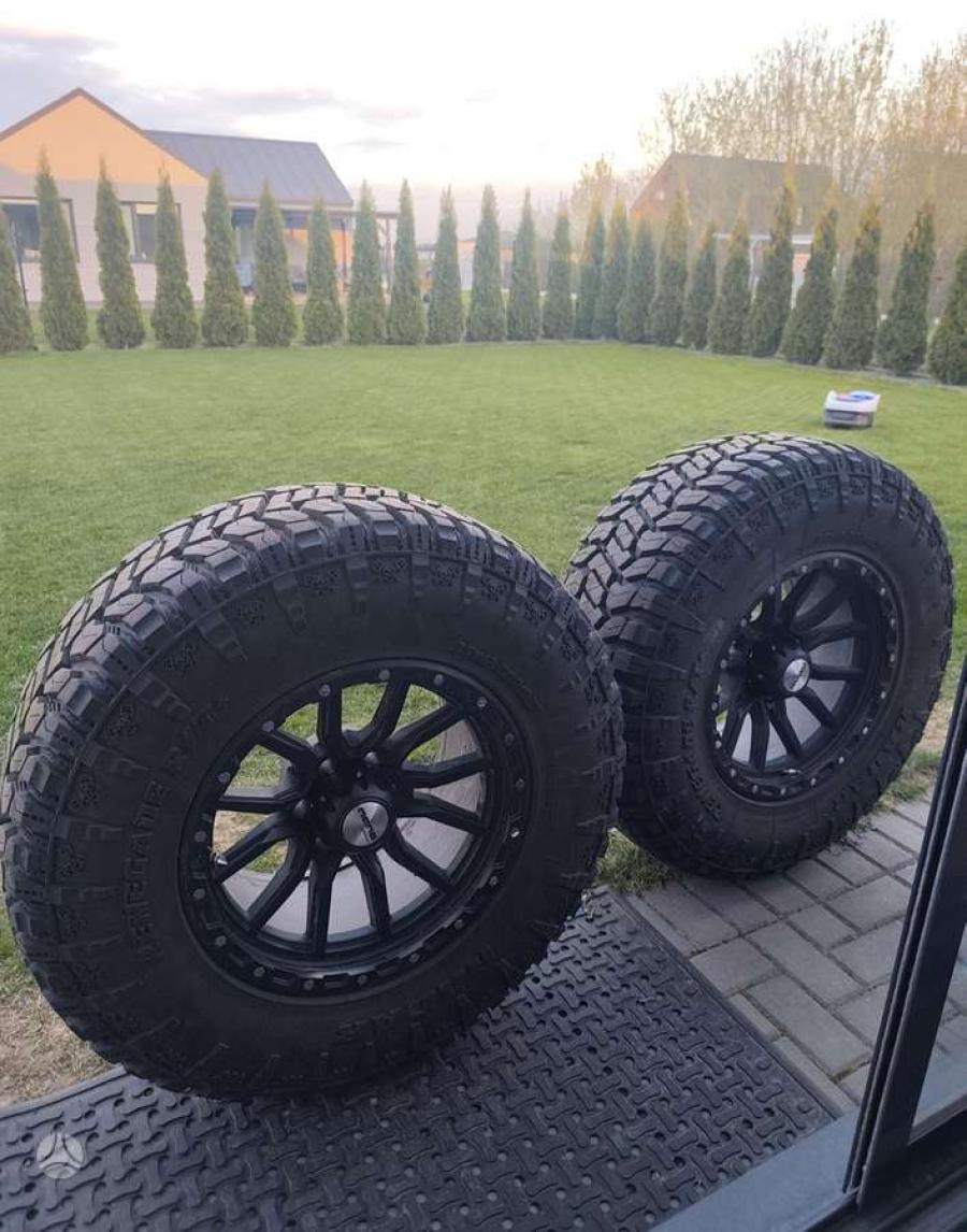 Melns Hummer H3 2007 Kauņa, ar dzinēja tilpumu 3.65 L un nobraukumu 290 tūkst. km par 4500 €, foto 15 vietnē AUTOMOTO.COM.LV