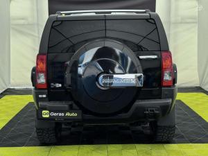 Black Hummer H3 2008 in Vilnius, with an engine capacity of 3.65 L and mileage of 191 thousand km for 12999 €, photo 5 on AUTOMOTO.COM.LV