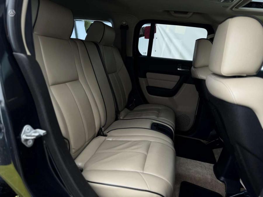 Black Hummer H3 2008 in Vilnius, with an engine capacity of 3.65 L and mileage of 309 thousand km for 12900 €, photo 14 on AUTOMOTO.COM.LV