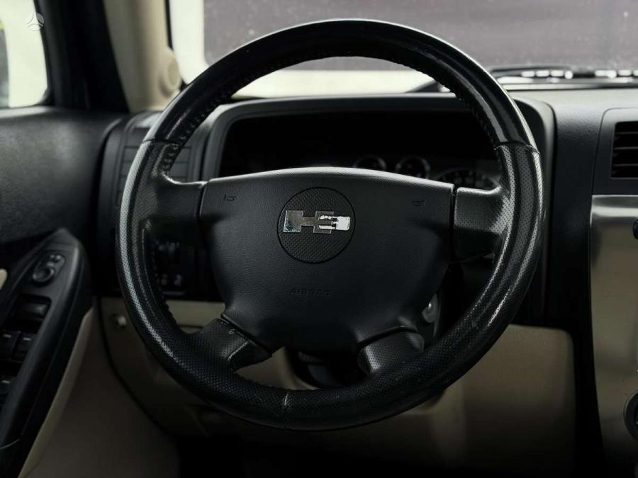 Black Hummer H3 2008 in Vilnius, with an engine capacity of 3.65 L and mileage of 309 thousand km for 12900 €, photo 18 on AUTOMOTO.COM.LV