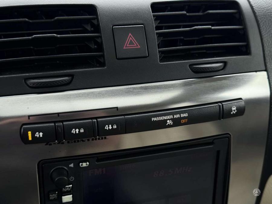 Melns Hummer H3 2008 Viļņa, ar dzinēja tilpumu 3.65 L un nobraukumu 309 tūkst. km par 11950 €, foto 25 vietnē AUTOMOTO.COM.LV