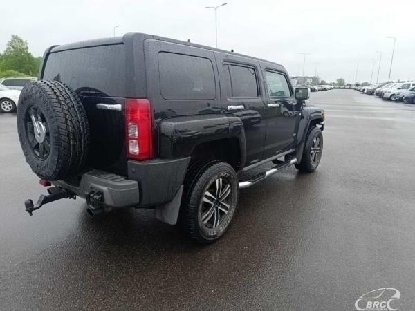 Hummer H3 2005 Viļņa, ar dzinēja tilpumu 3.47 L un nobraukumu 110 tūkst. km par 12900 €, foto 5 vietnē AUTOMOTO.COM.LV