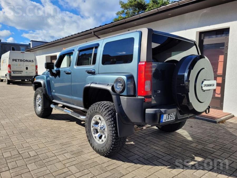 Hummer H3 2006 in Ventspils, with an engine capacity of 3.50 L and mileage of 177 thousand km for 21000 €, photo 3 on AUTOMOTO.COM.LV