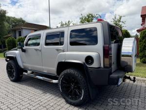 Pelēks Hummer H3 2007 Rīga, ar dzinēja tilpumu 3.50 L un nobraukumu 199 tūkst. km par 11900 €, foto 5 vietnē AUTOMOTO.COM.LV