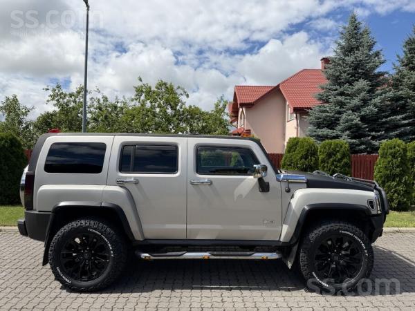 Pelēks Hummer H3 2007 Rīga, ar dzinēja tilpumu 3.50 L un nobraukumu 199 tūkst. km par 11900 €, foto 10 vietnē AUTOMOTO.COM.LV