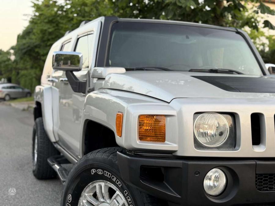 Grey Hummer H3 2008 in Vilnius, with an engine capacity of 3.46 L and mileage of 195 thousand km for 11250 €, photo 26 on AUTOMOTO.COM.LV