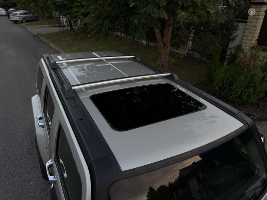 Grey Hummer H3 2008 in Vilnius, with an engine capacity of 3.46 L and mileage of 195 thousand km for 11250 €, photo 28 on AUTOMOTO.COM.LV