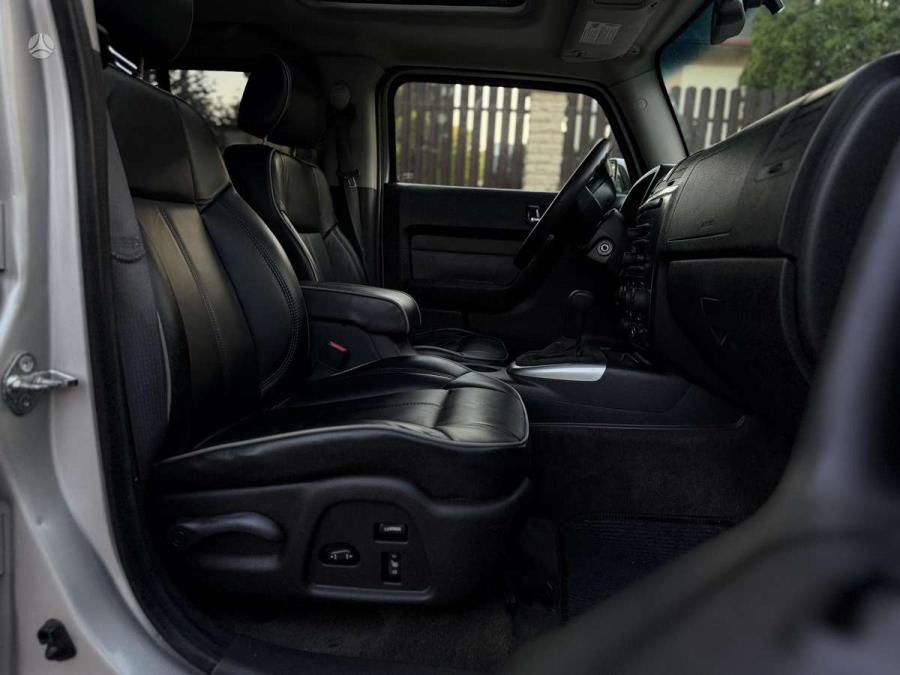 Grey Hummer H3 2008 in Vilnius, with an engine capacity of 3.46 L and mileage of 195 thousand km for 11250 €, photo 40 on AUTOMOTO.COM.LV