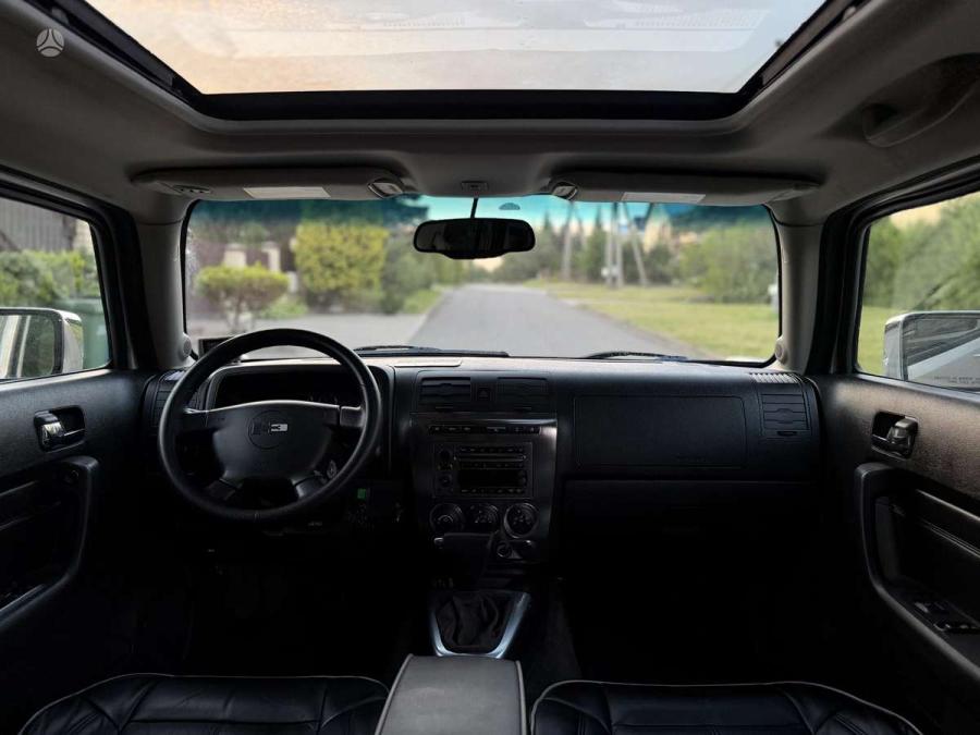 Grey Hummer H3 2008 in Vilnius, with an engine capacity of 3.46 L and mileage of 195 thousand km for 11250 €, photo 46 on AUTOMOTO.COM.LV