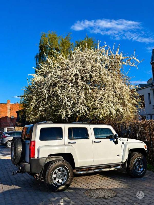 Balts Hummer H3 2008 Kauņa, ar dzinēja tilpumu 3.65 L un nobraukumu 288 tūkst. km par 12000 €, foto 3 vietnē AUTOMOTO.COM.LV