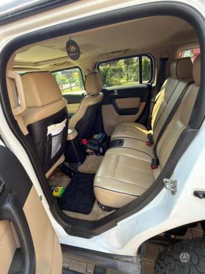 Balts Hummer H3 2008 Kauņa, ar dzinēja tilpumu 3.65 L un nobraukumu 288 tūkst. km par 12000 €, foto 12 vietnē AUTOMOTO.COM.LV