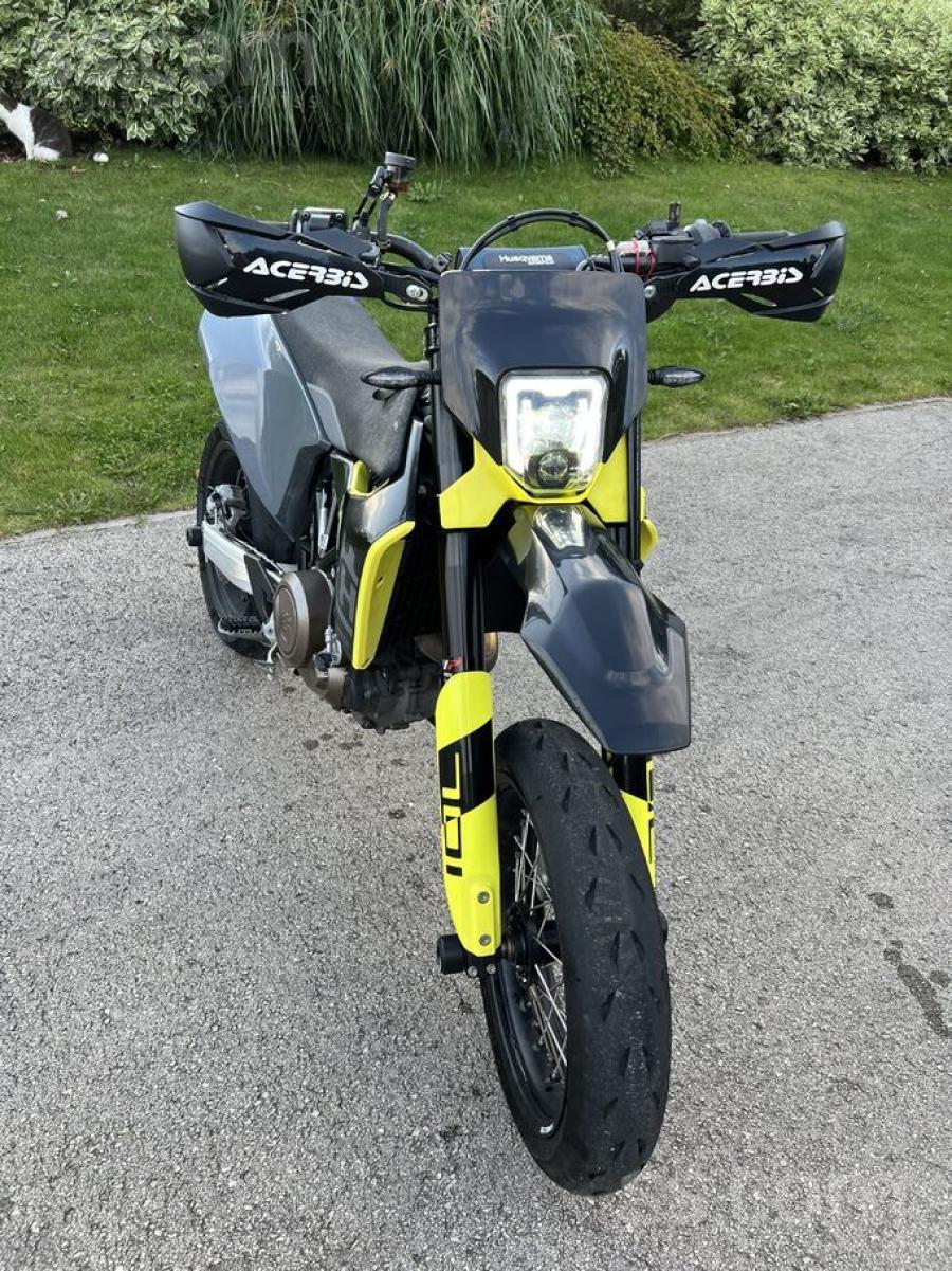 Husqvarna 701 2024 in Riga, with an engine capacity of 0.69 L and mileage of 0 thousand km for 9700 €, photo 1 on AUTOMOTO.COM.LV
