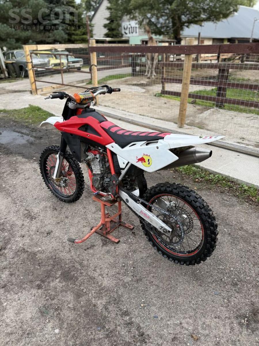 Husqvarna FC 250 2007 in Liepaja, with an engine capacity of 0.25 L and mileage of 0 thousand km for 1950 €, photo 4 on AUTOMOTO.COM.LV