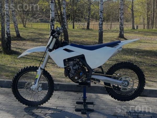 Husqvarna FC 250 2018 Rīga, ar dzinēja tilpumu 0.25 L un nobraukumu 0 tūkst. km par 3600 €, foto 4 vietnē AUTOMOTO.COM.LV