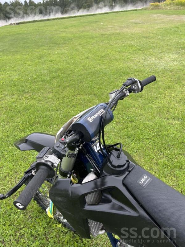 Husqvarna FC 250 2019 Valmiera, ar dzinēja tilpumu 0.25 L un nobraukumu 0 tūkst. km par 3500 €, foto 6 vietnē AUTOMOTO.COM.LV
