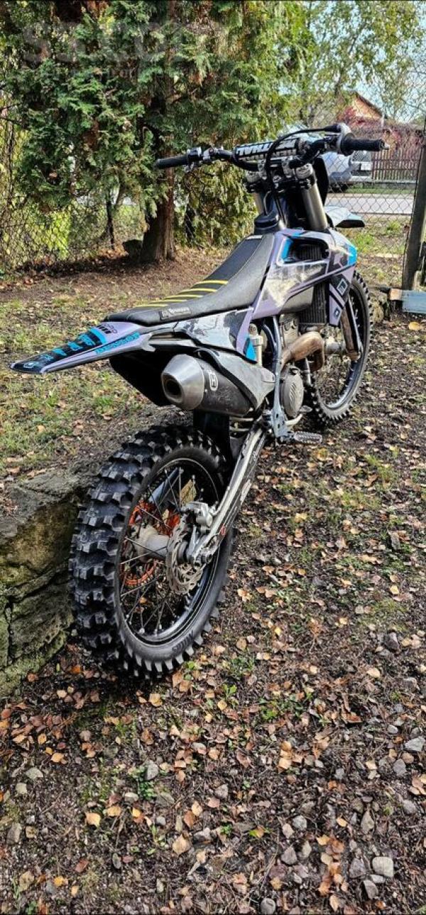 Husqvarna FC 250 2021 Jēkabpils, ar dzinēja tilpumu 0.25 L un nobraukumu 0 tūkst. km par 3100 €, foto 4 vietnē AUTOMOTO.COM.LV
