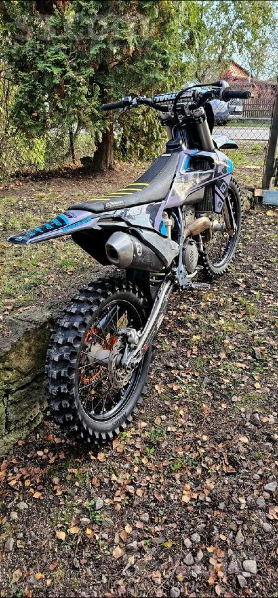 Husqvarna FC 250 2021 Jēkabpils, ar dzinēja tilpumu 0.25 L un nobraukumu 0 tūkst. km par 3100 €, foto 4 vietnē AUTOMOTO.COM.LV