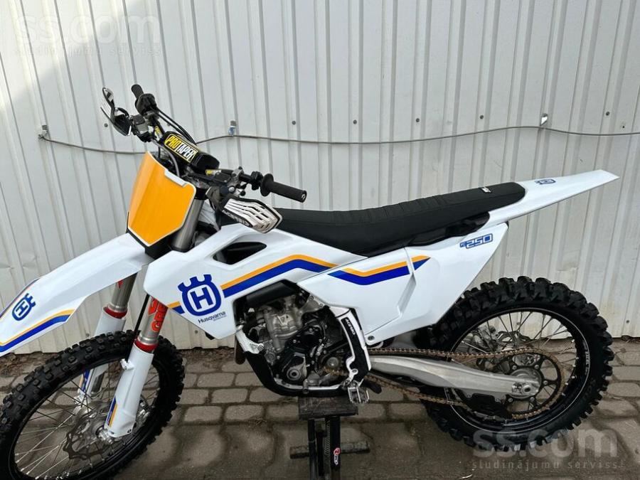 Husqvarna FC 250 2023 in Jelgava, with an engine capacity of 0.25 L and mileage of 0 thousand km for 3999 €, photo 1 on AUTOMOTO.COM.LV