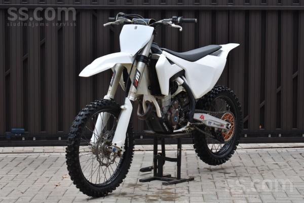 Husqvarna FC 350 2018 Valmiera, ar dzinēja tilpumu 0.35 L un nobraukumu 0 tūkst. km par 2750 €, foto 1 vietnē AUTOMOTO.COM.LV