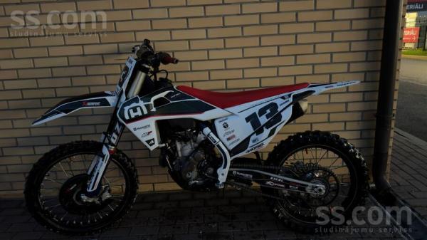 Husqvarna FC 350 2022 Rīga, ar dzinēja tilpumu 0.35 L un nobraukumu 0 tūkst. km par 3600 €, foto 1 vietnē AUTOMOTO.COM.LV