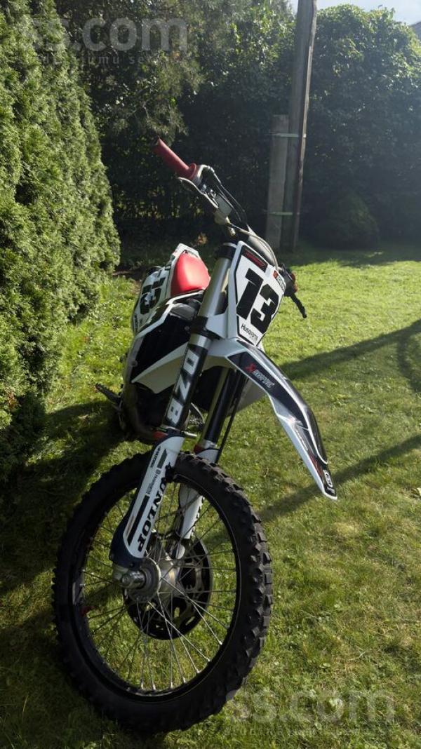 Husqvarna FC 350 2022 Rīga, ar dzinēja tilpumu 0.35 L un nobraukumu 0 tūkst. km par 3600 €, foto 5 vietnē AUTOMOTO.COM.LV